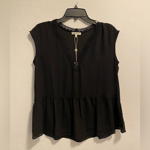 Max Studio | Tops | Max Studio Sleeveless Solid Black Laced Vneck Top ...